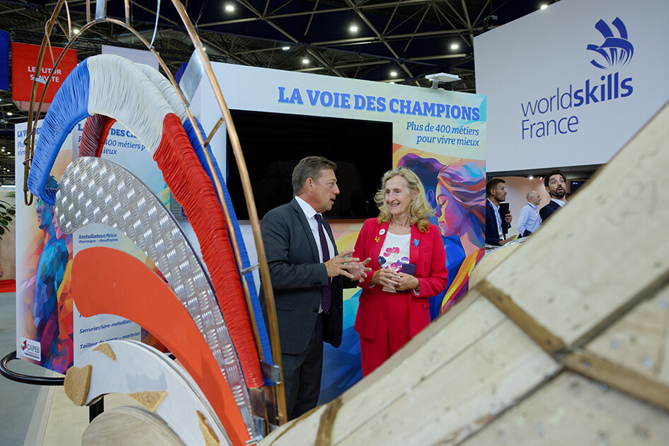 Ouverture de la 47e compétition mondiale des métiers "WorldSkills Lyon ...
